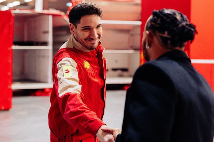 Hamilton reunited with long-time F1 trainer Cullen