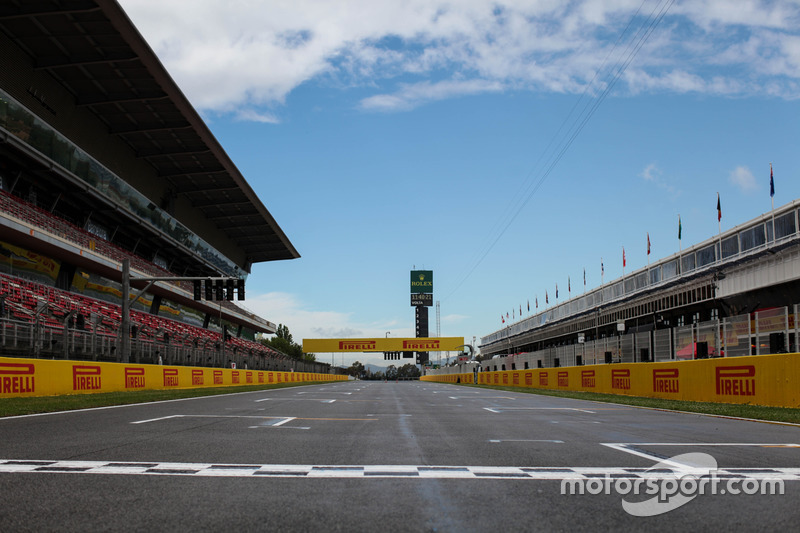 Ligne de départ/arrivée - GP d'Espagne - Photos Formule 1 - Motorsport.com