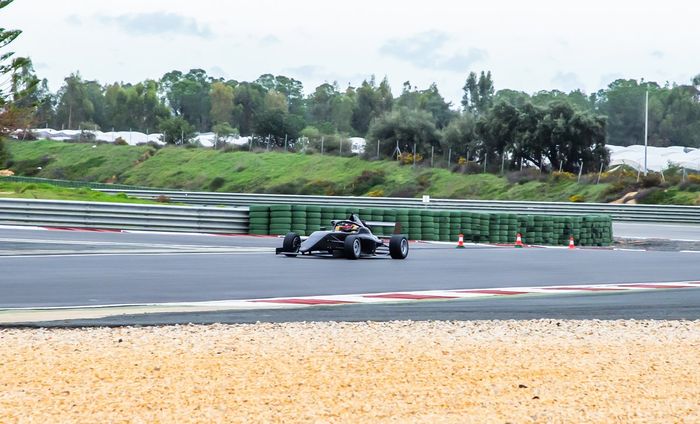 Fotos: el TC Racing de Courtois y Merhi ya ha completado sus primeros test