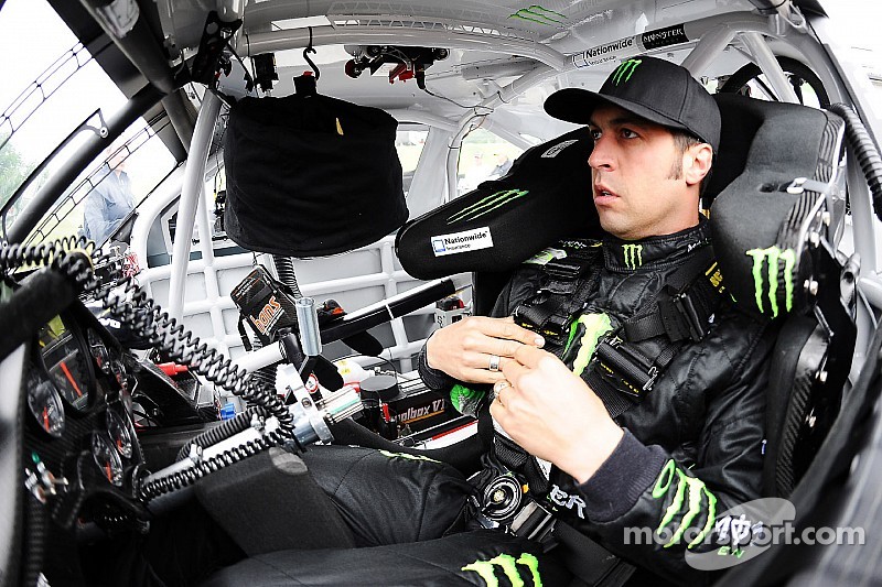 Sam Hornish Jr. is sidelined early
