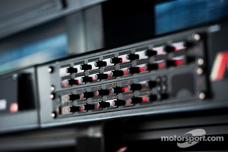 What radio? Just drive!