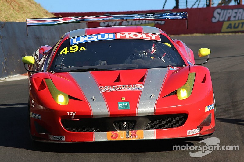 Bathurst 12 Hours: Montermini, Simonsen and Loberto from last to second