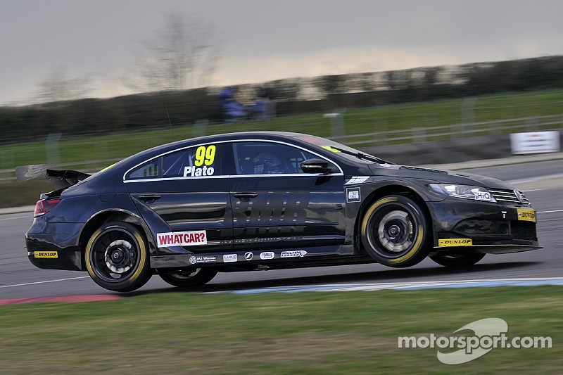 Plato dominates BTCC practice at Donington