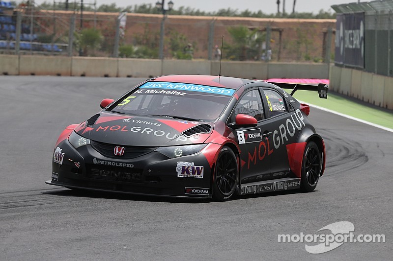 Honda Civic WTCC wins in Hungary