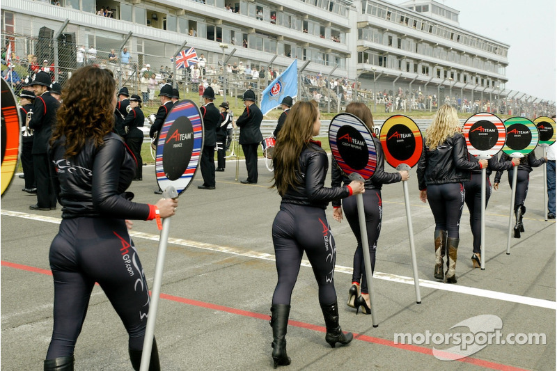 Grid girls get into position for the start of the A1 GP Feature race ...